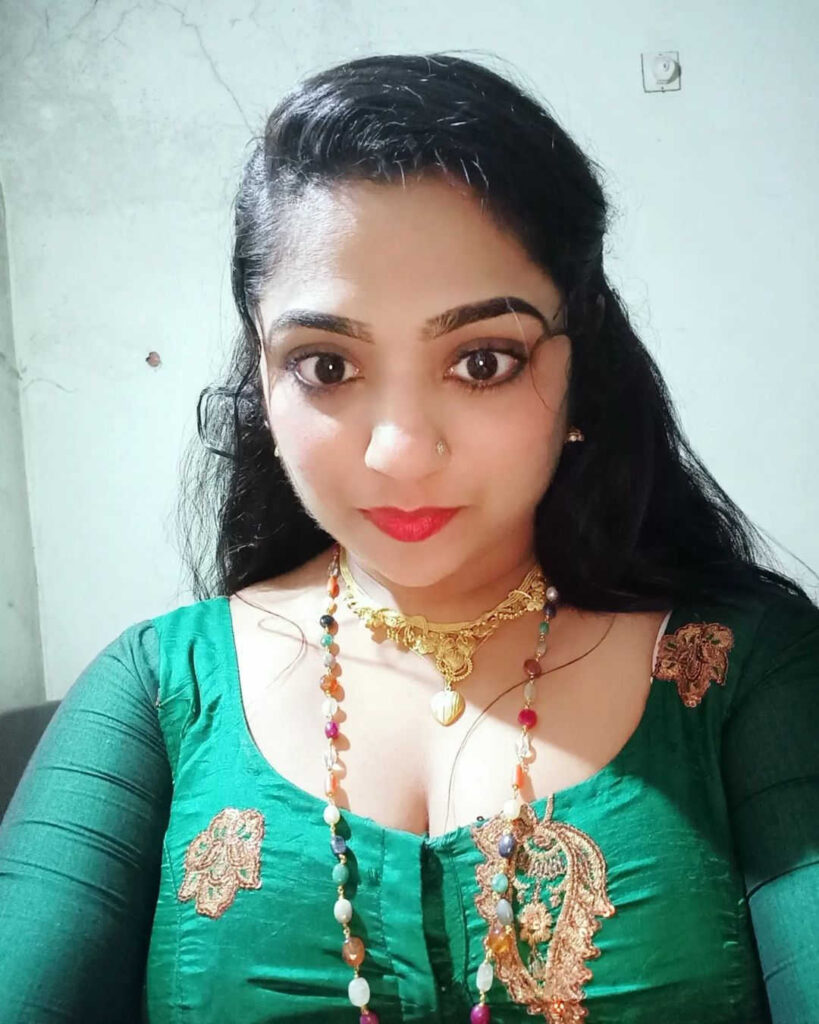 കൂടെ വരുമോ, കളി തരുമോ, ഞെക്കണം, പിച്ചണം എന്നൊക്കെ പറയുന്നവർക്കായി ...